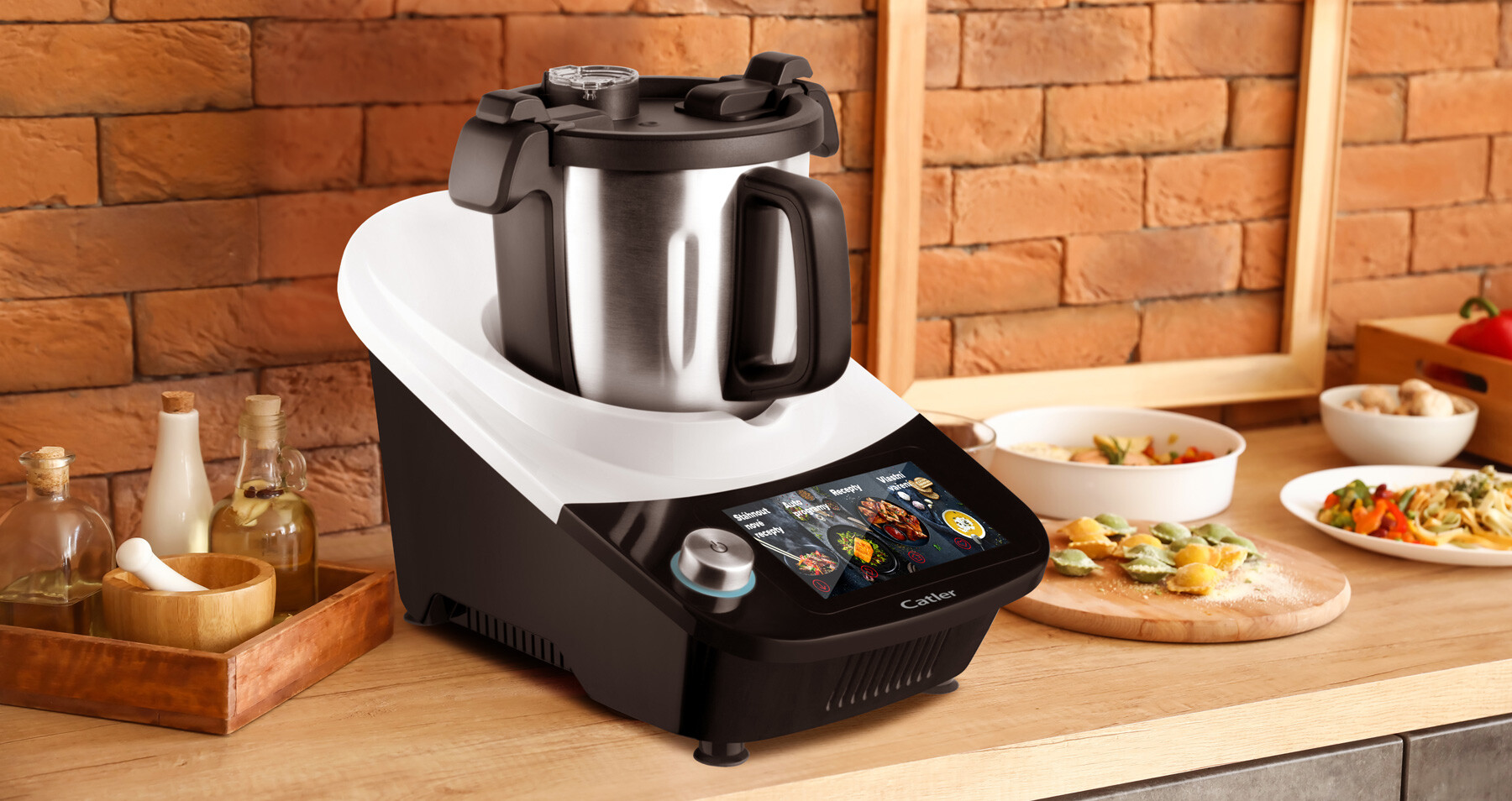 O marce - Kontakt - Servis | Catler